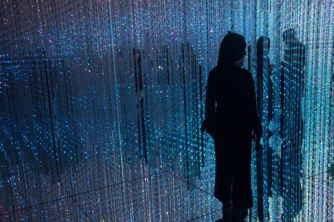 Tokyo: El museo de arte digital teamLab Borderless – Origami Clover